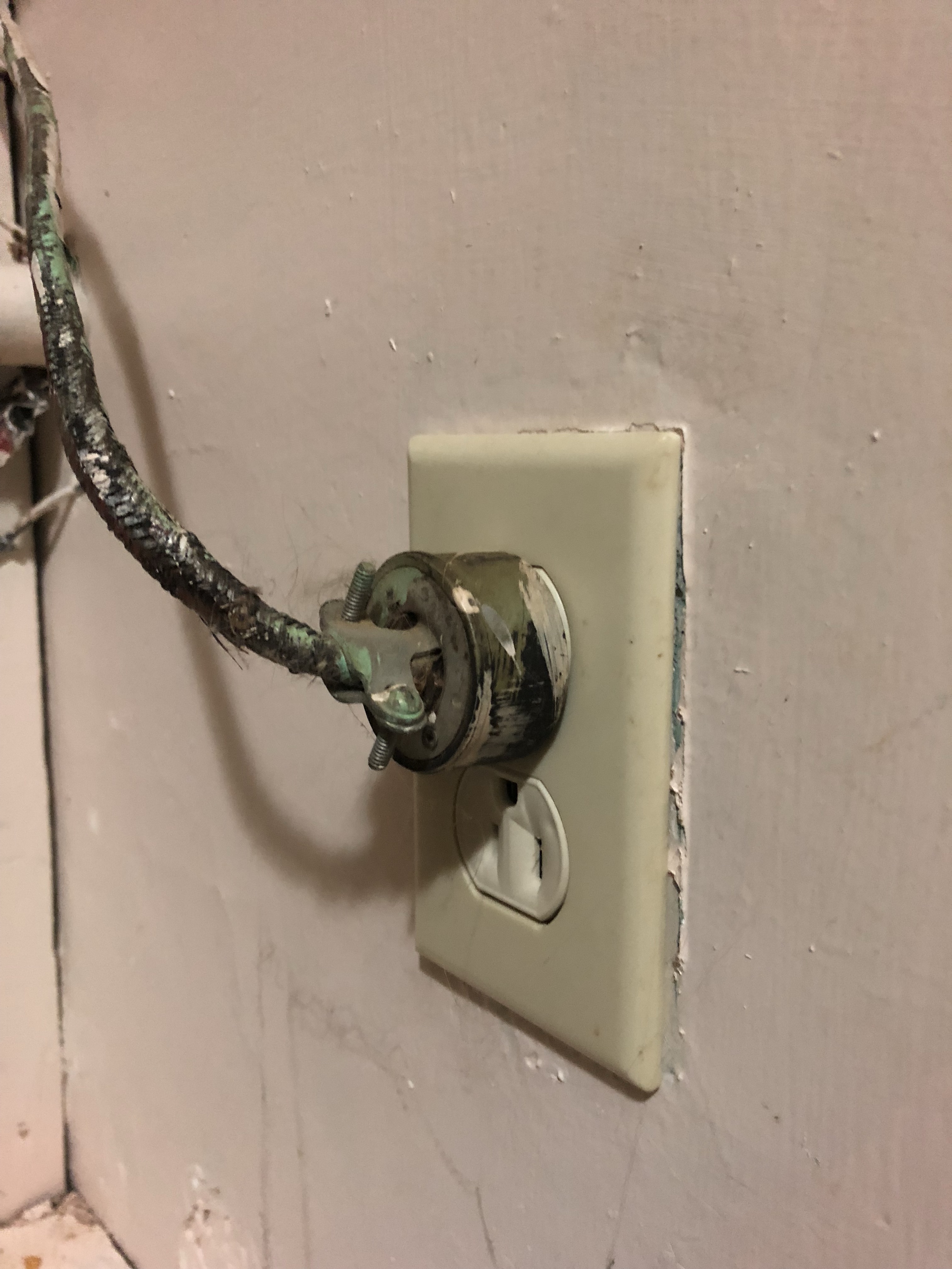 Creative Wiring – Nick Momrik