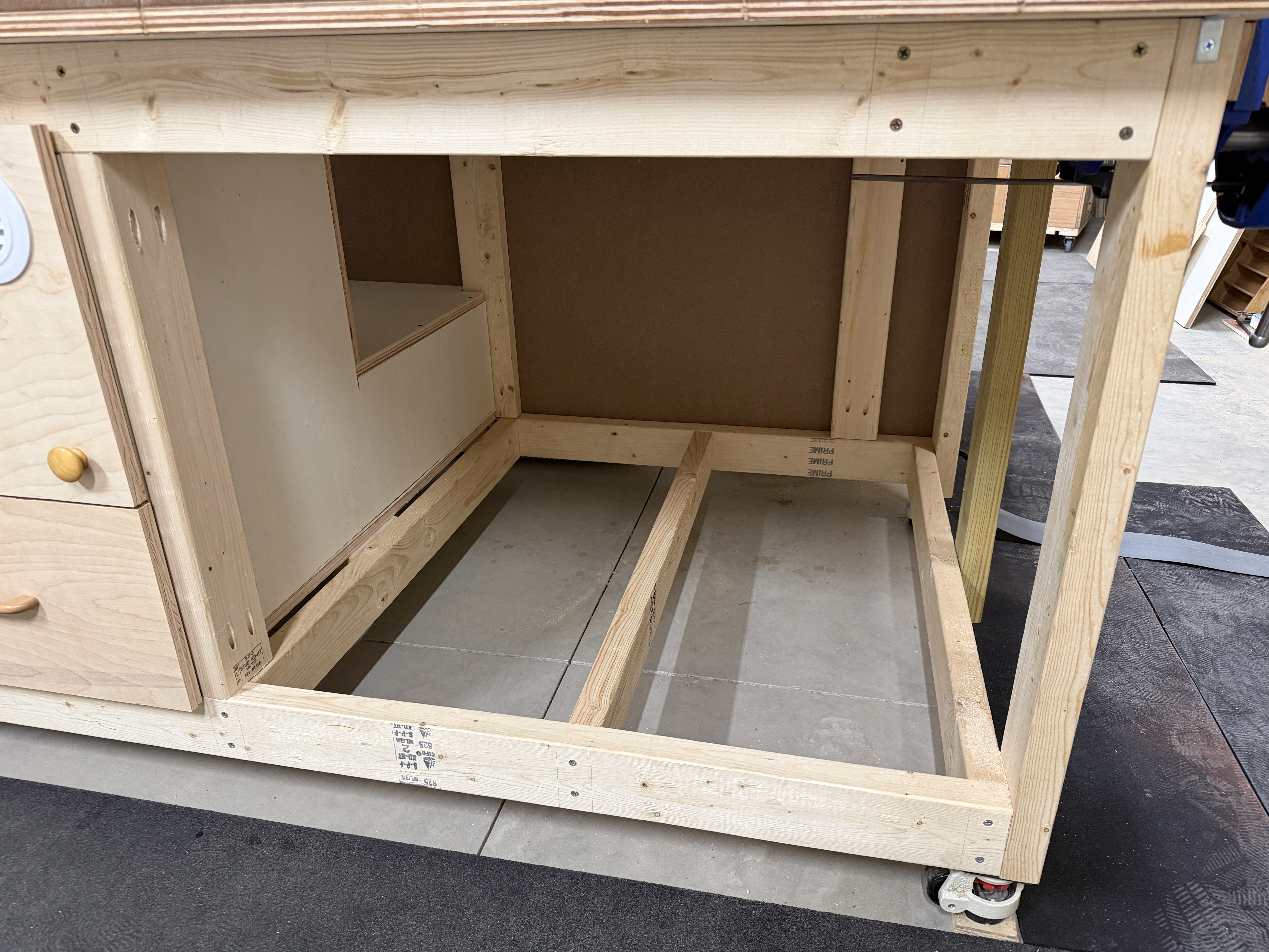 Outfeed Assembly Table – Part 3 – Nick Momrik